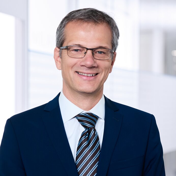 UPC-Hub - HOFFMANN EITLE